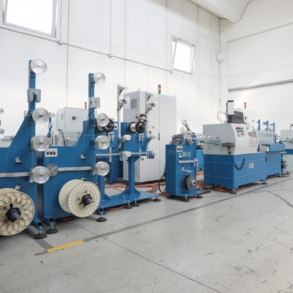 WTM TAPING KNOW-HOW – High-frequency twinax data cables