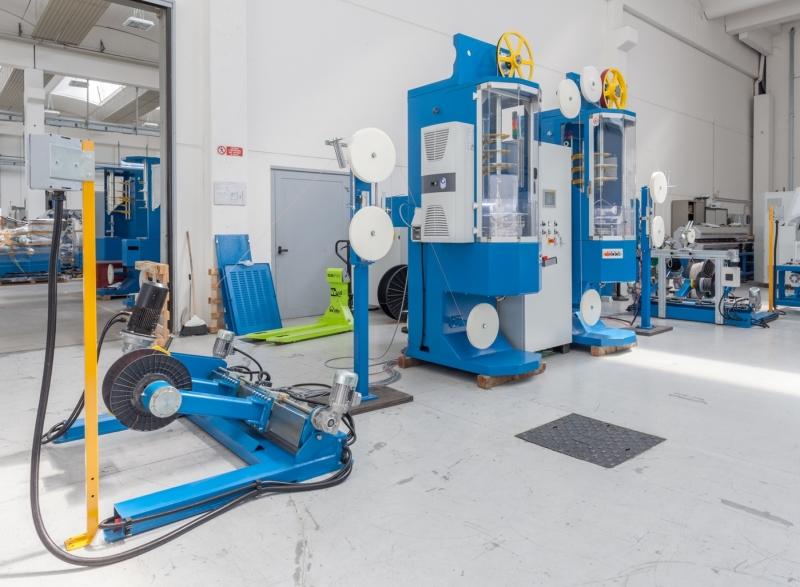 WTM vertical cable taping machines for tape application